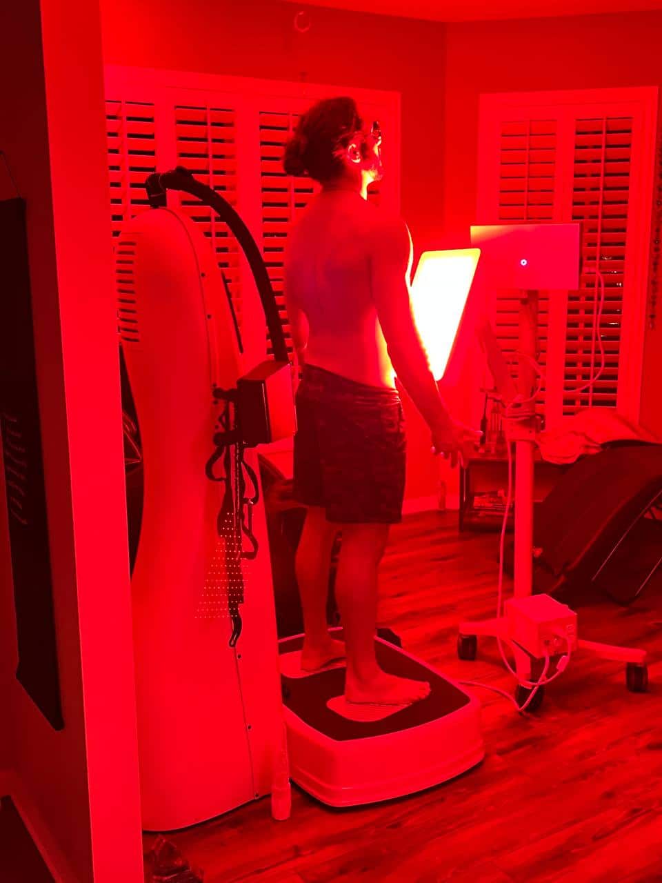 Red Light Therapy For Fat Loss: Hands-Free, Supercharged Stubborn Body ...